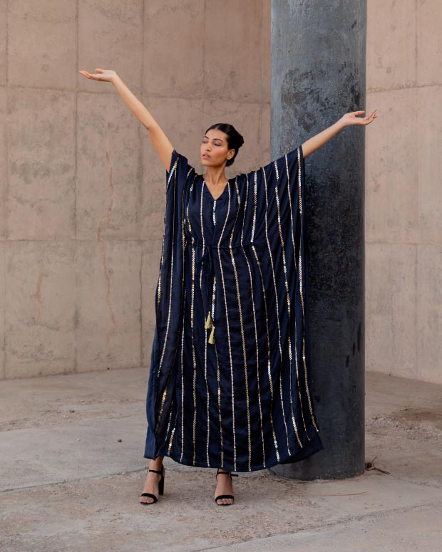 Kaftan Black – Dachi Earth